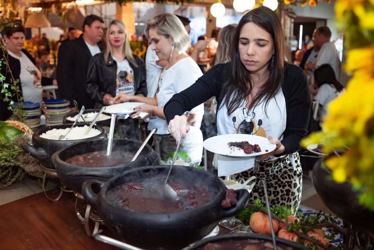 Funfarme promove 3ª feijoada solidária em prol do Hospital de Base